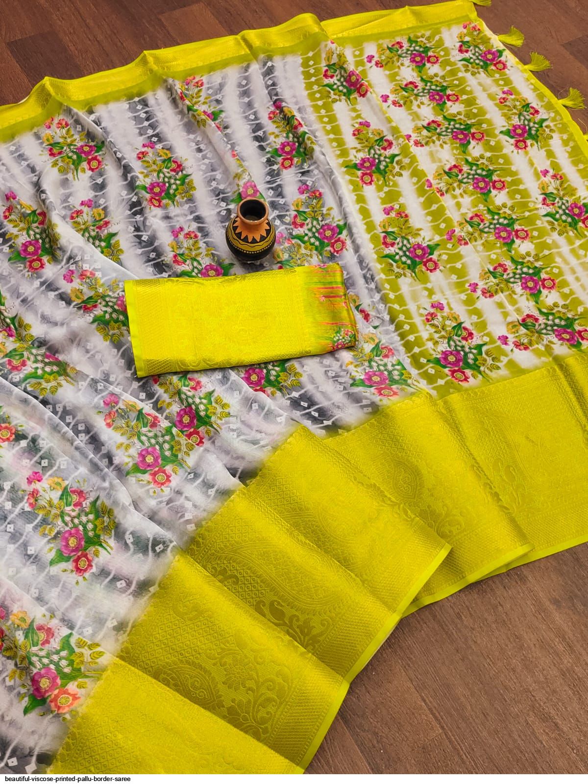 BEAUTIFUL VISCOSE PRINTED PALLU BORDER SAREE