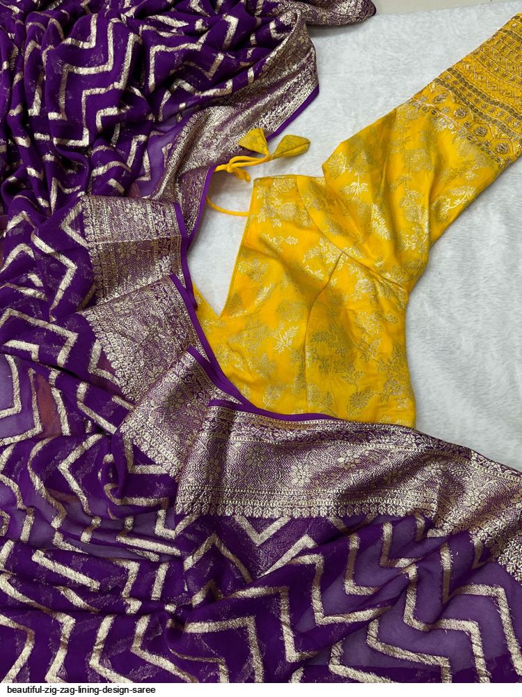 BEAUTIFUL ZIG ZAG LINING DESIGN SAREE