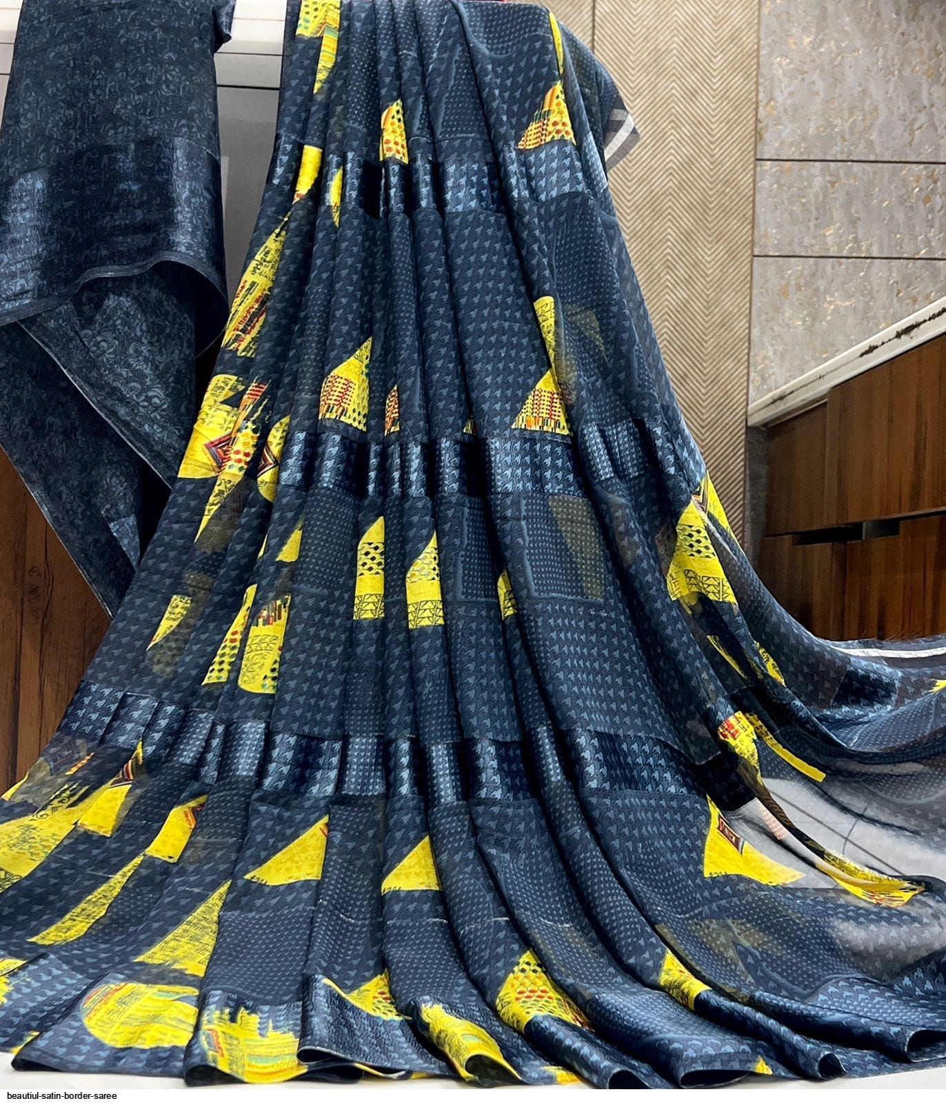 BEAUTIUL SATIN BORDER SAREE