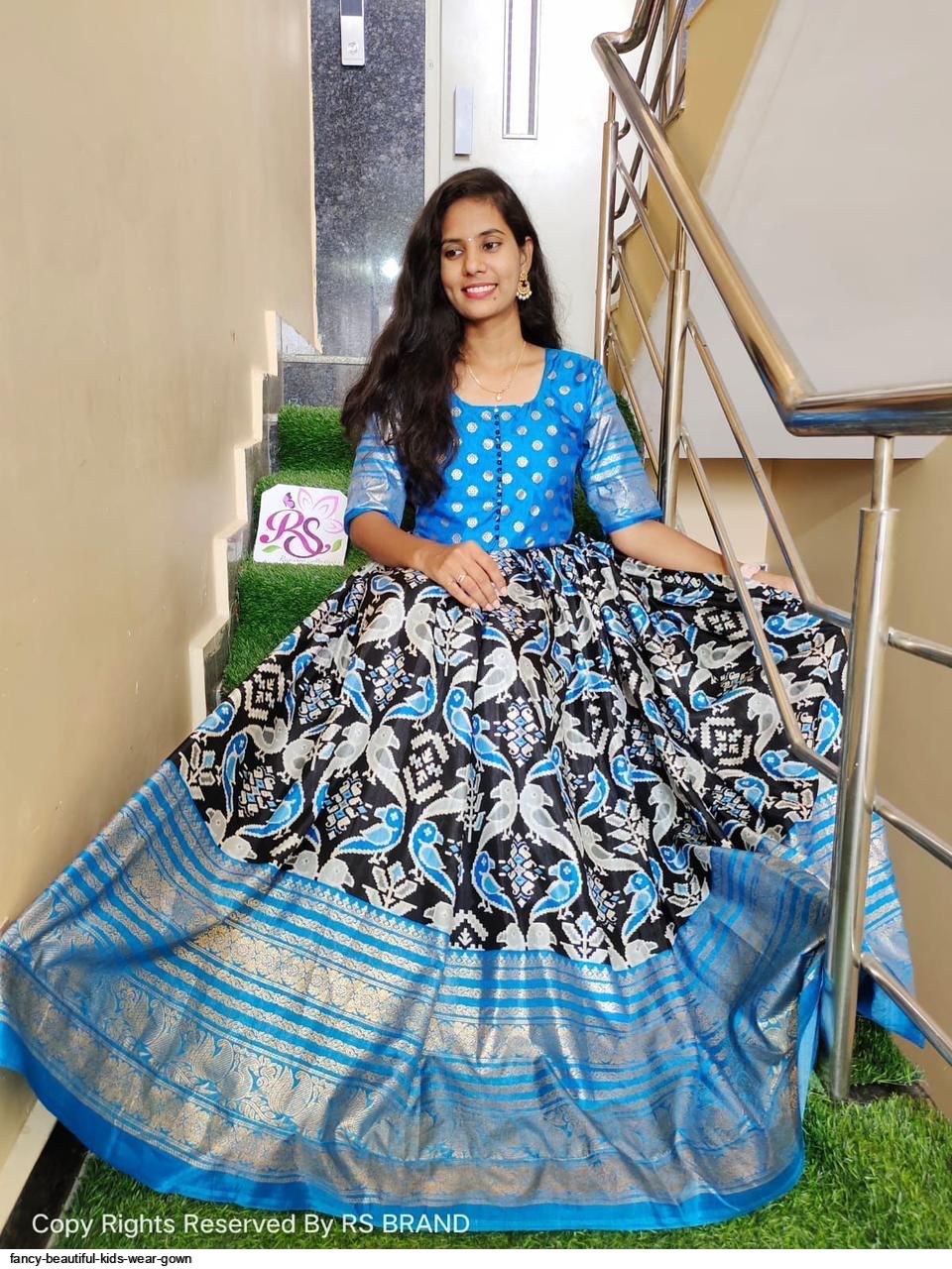 FANCY BEAUTIFUL KIDS WEAR GOWN