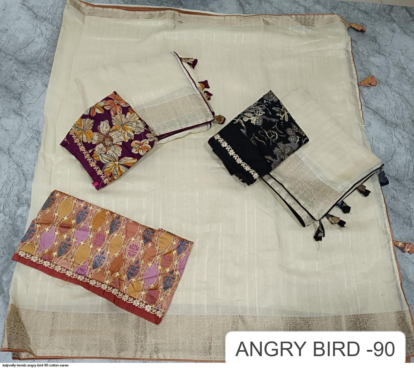 KALPVELLY TRENDZ Angry bird-90 COTTON SAREE