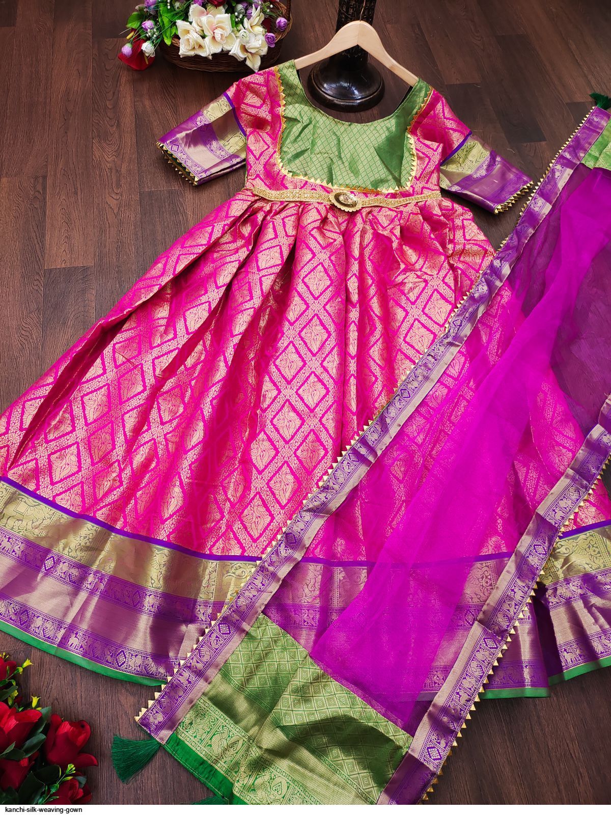 KANCHI silk weaving Gown