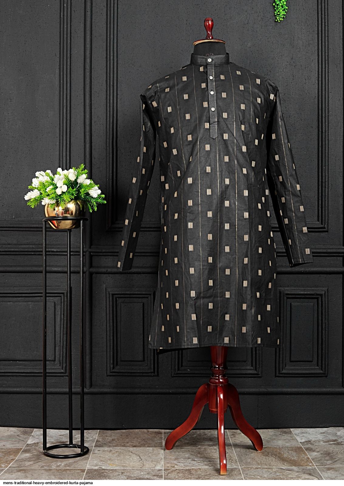 MENS TRADITIONAL HEAVY EMBROIDERED KURTA PAJAMA