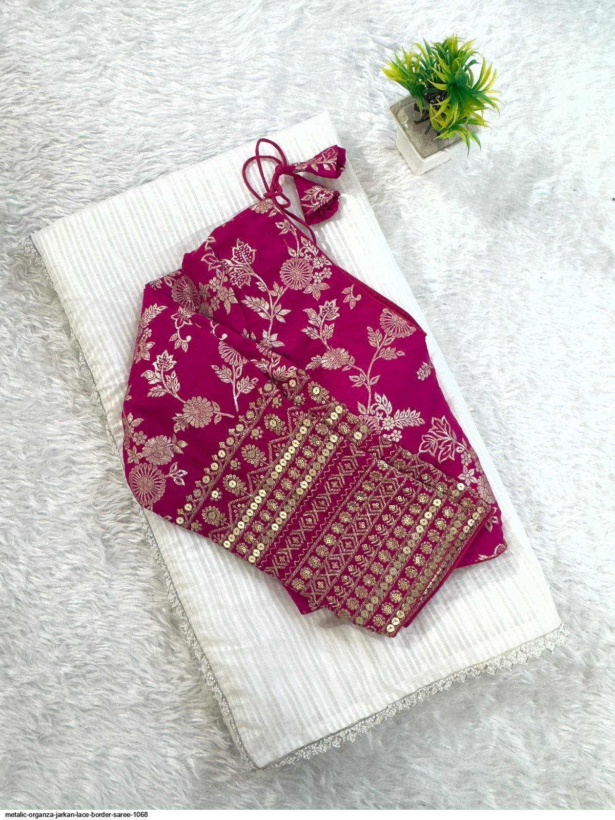 Metalic Organza Jarkan Lace Border SAREE 1068