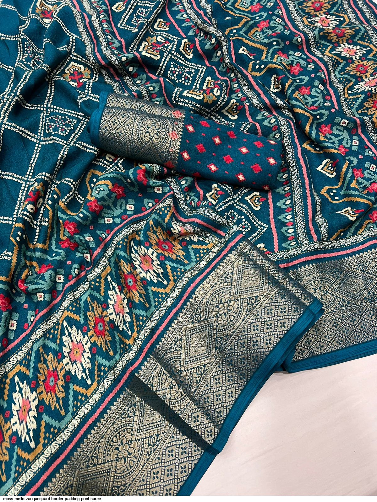 Moss mello ZARI JACQUARD BORDER Padding Print saree