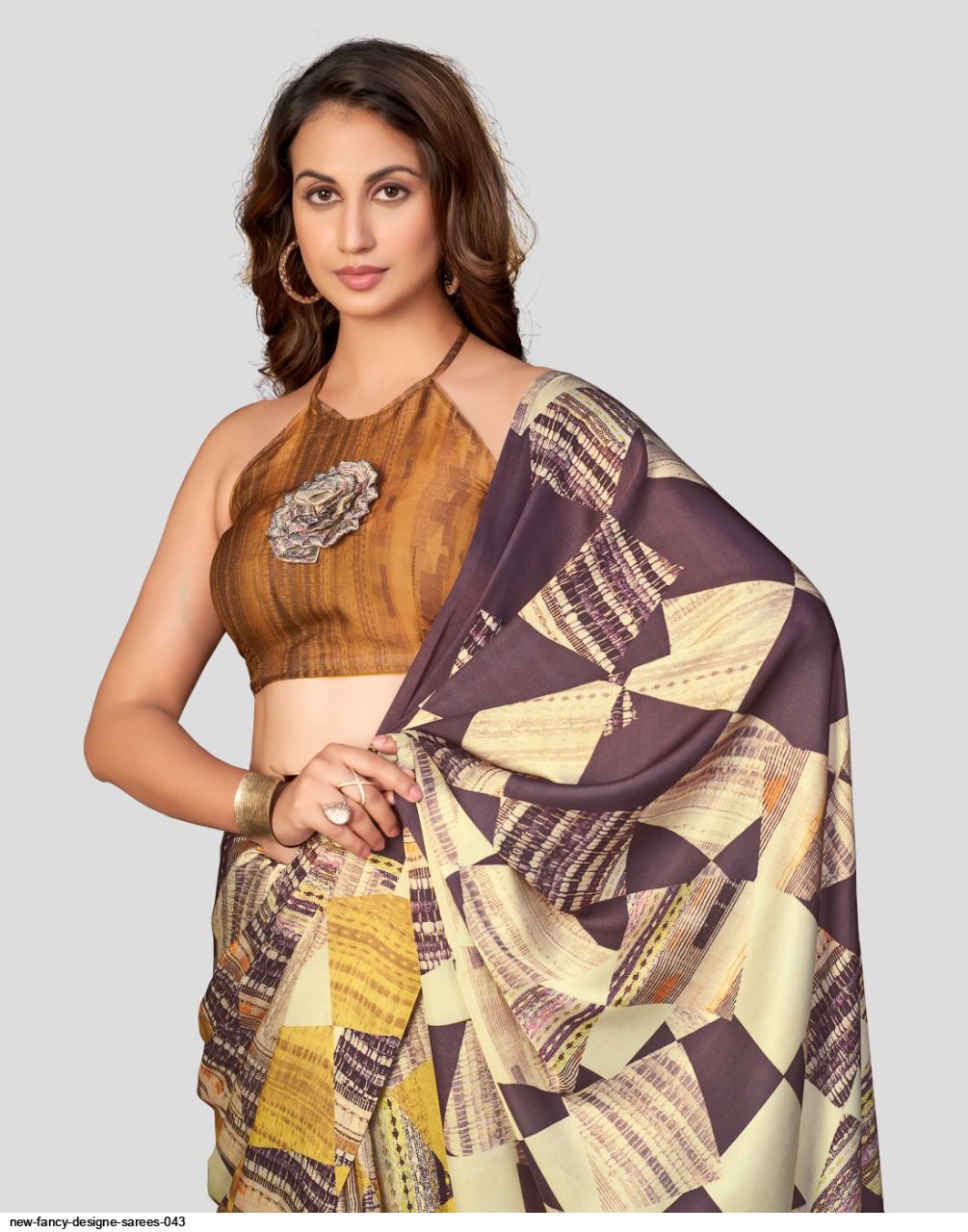 new-fancy-designe-sarees-044