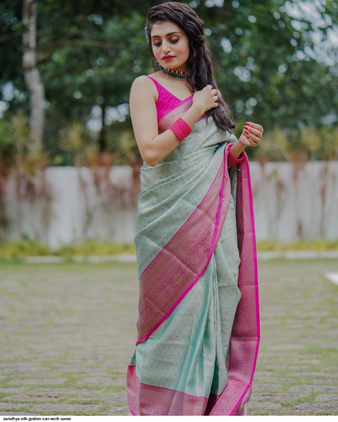 Sanidhya silk GOLDEN ZARI WORK SAREE