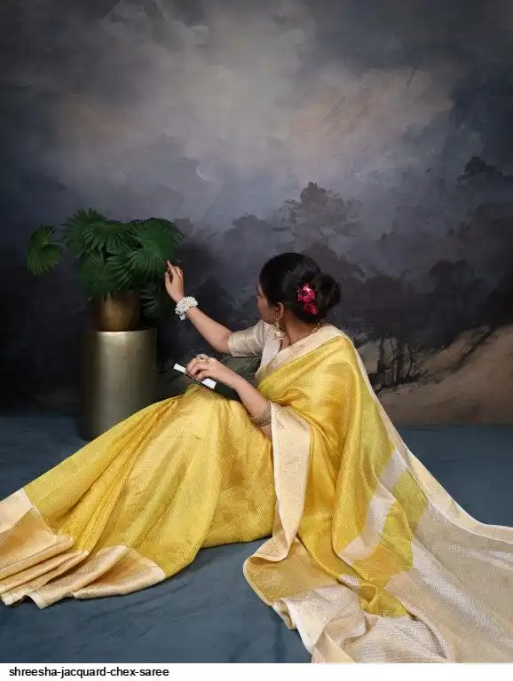 SHREESHA Jacquard Chex saree