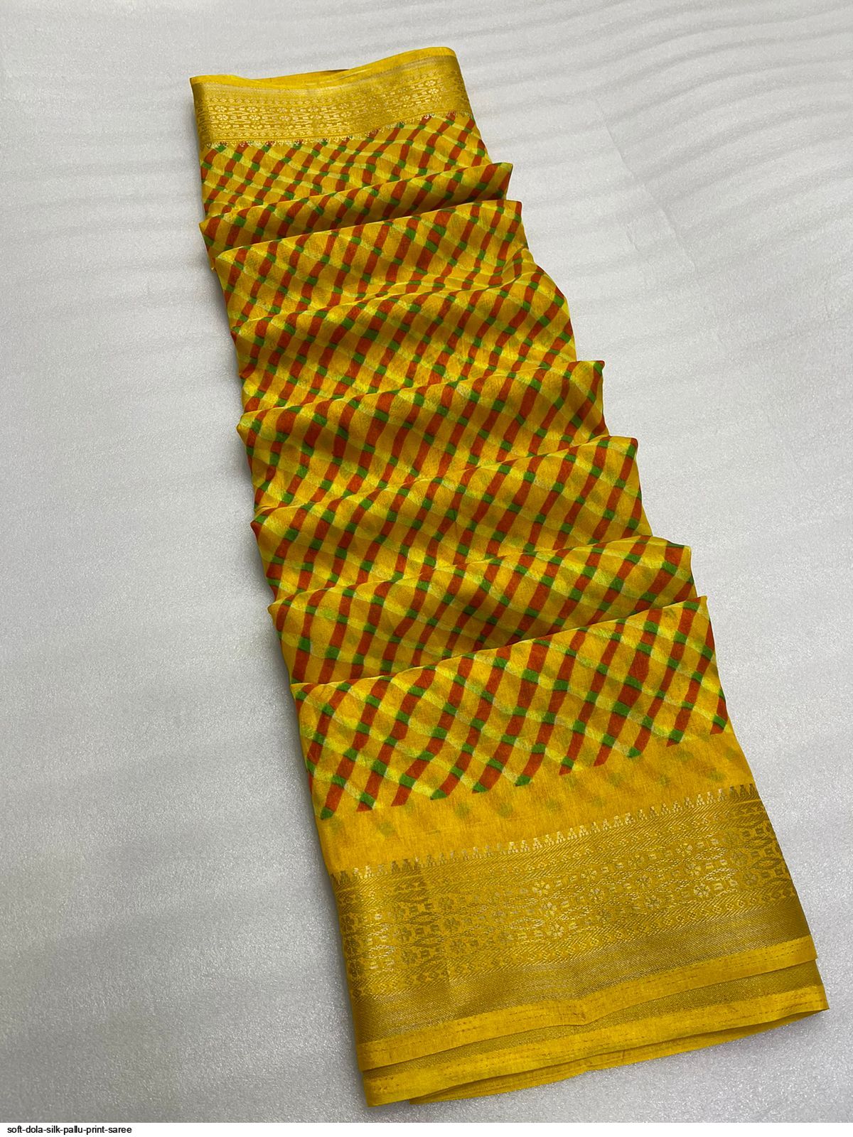 SOFT DOLA SILK PALLU PRINT SAREE