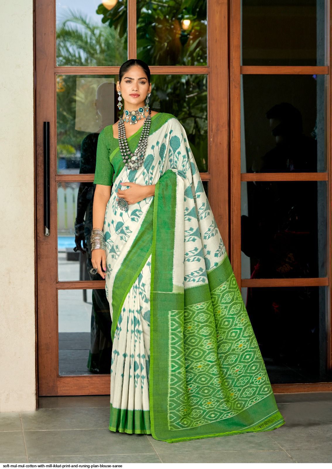 Soft Mul Mul Cotton With Mill Ikkat Print And Runing Plan Blouse saree