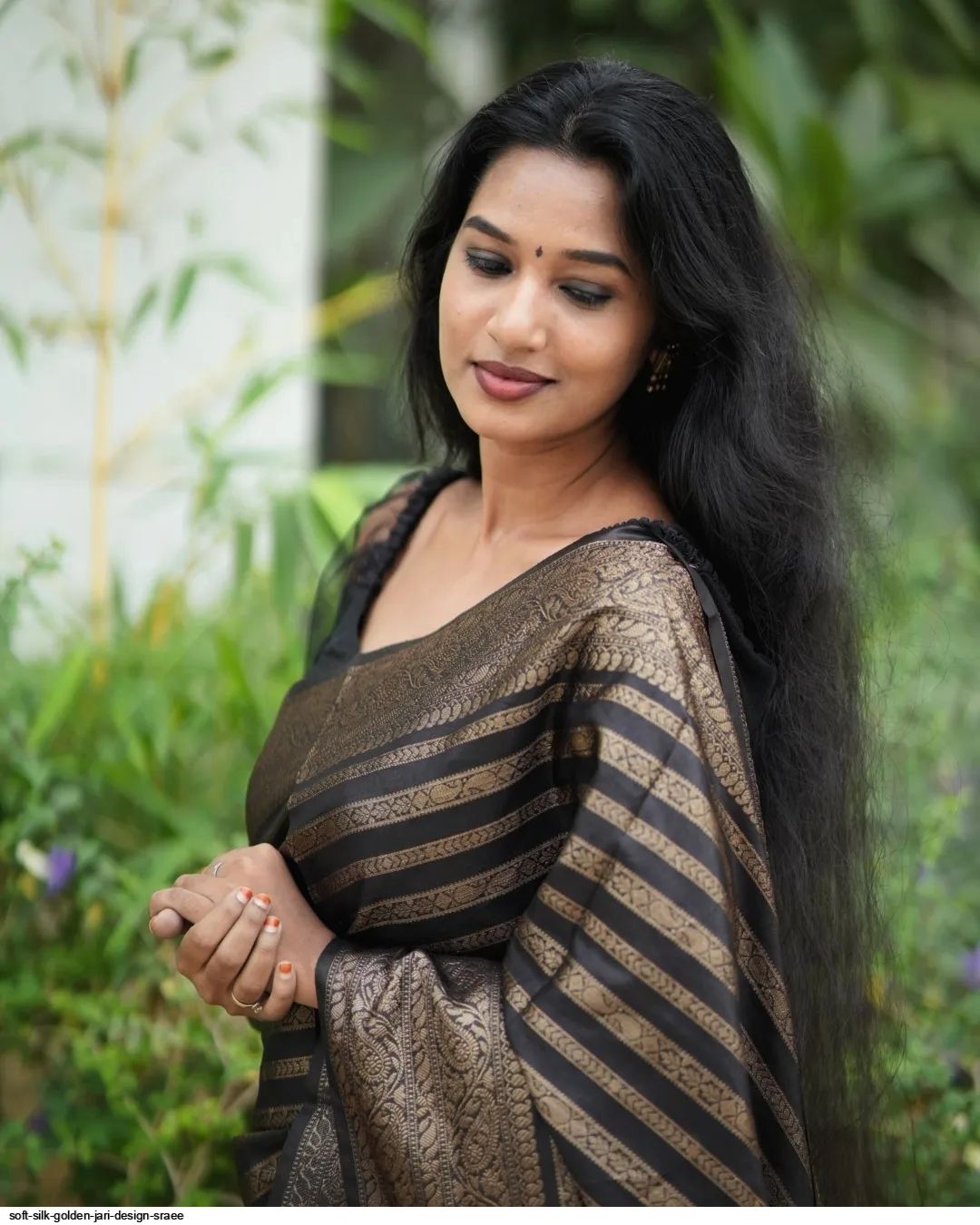 soft silk golden jari design sraee