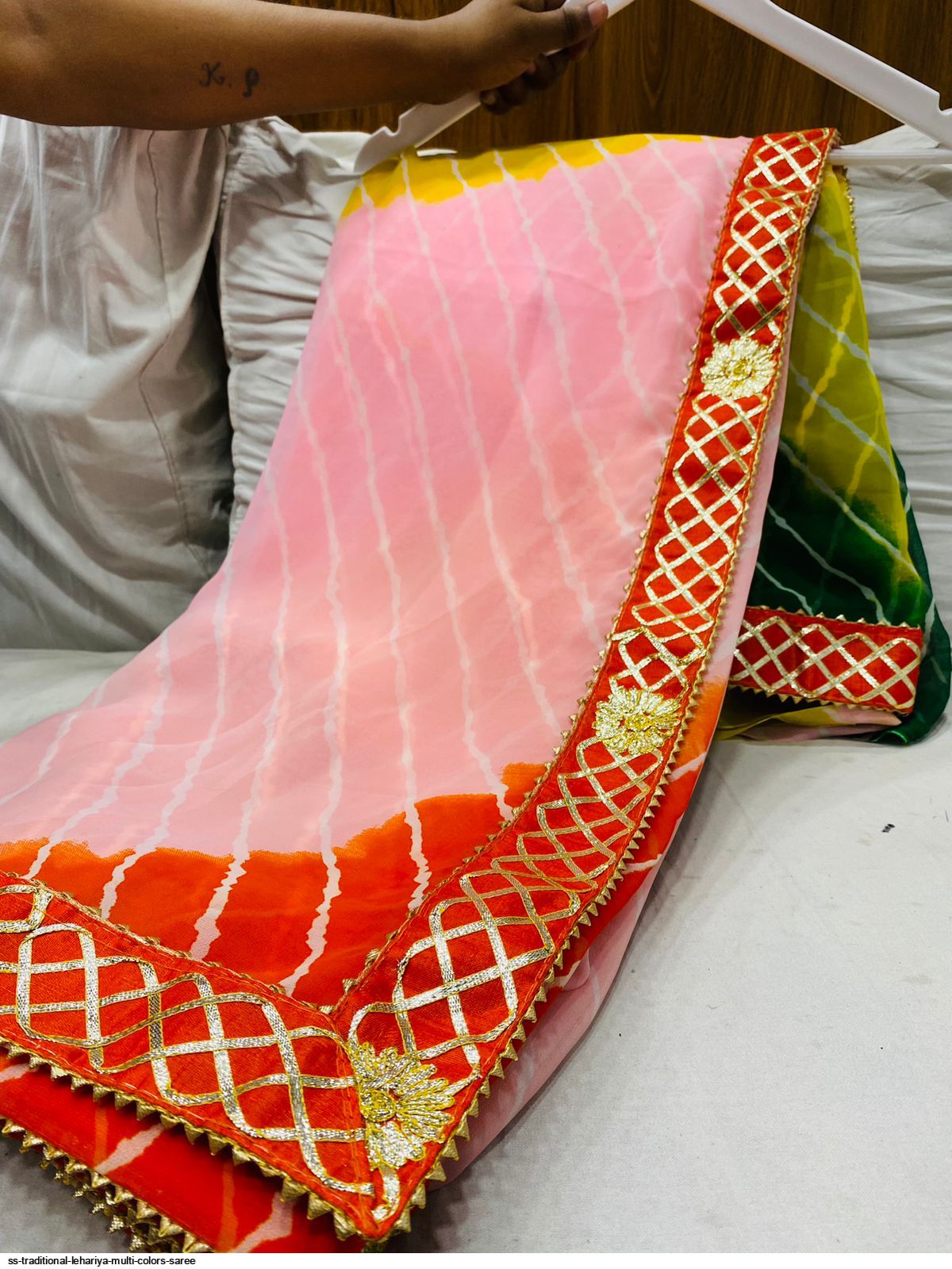 SS TRADITIONAL LEHARIYA MULTI COLORS SAREE