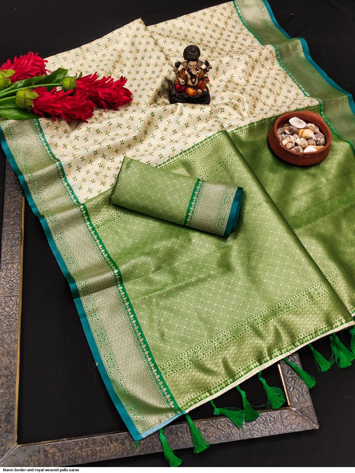 TITANIC border and Royal WEAVED PALLU SAREE